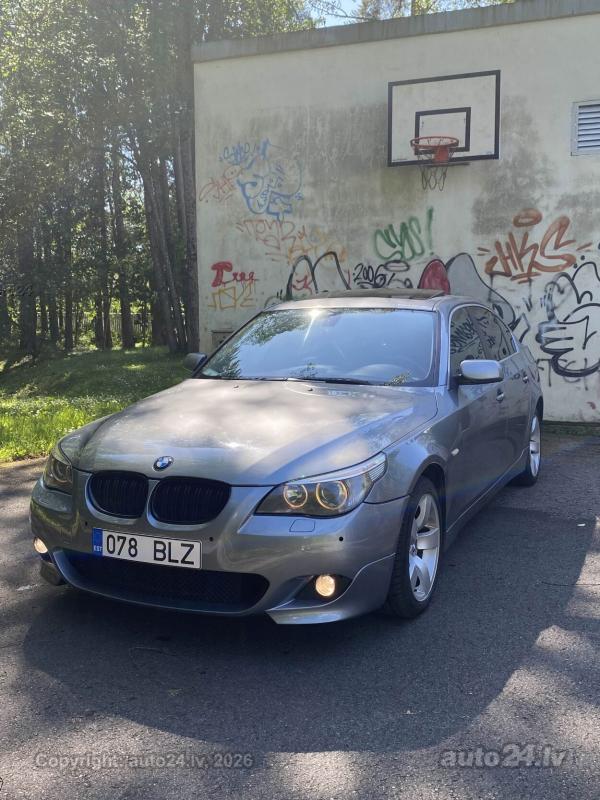 Pelēks BMW 5 Series 2004 Saku, ar dzinēja tilpumu 3.00 L un nobraukumu 372 tūkst. km par 3500 €, foto 2 vietnē AUTOMOTO.COM.LV
