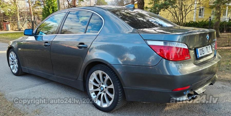 Pelēks BMW 5 Series 2004 Tartu, ar dzinēja tilpumu 2.50 L un nobraukumu 363 tūkst. km par 3490 €, foto 4 vietnē AUTOMOTO.COM.LV