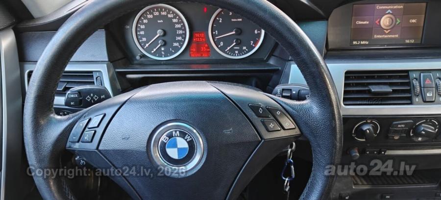 Pelēks BMW 5 Series 2004 Tartu, ar dzinēja tilpumu 2.50 L un nobraukumu 363 tūkst. km par 3490 €, foto 17 vietnē AUTOMOTO.COM.LV