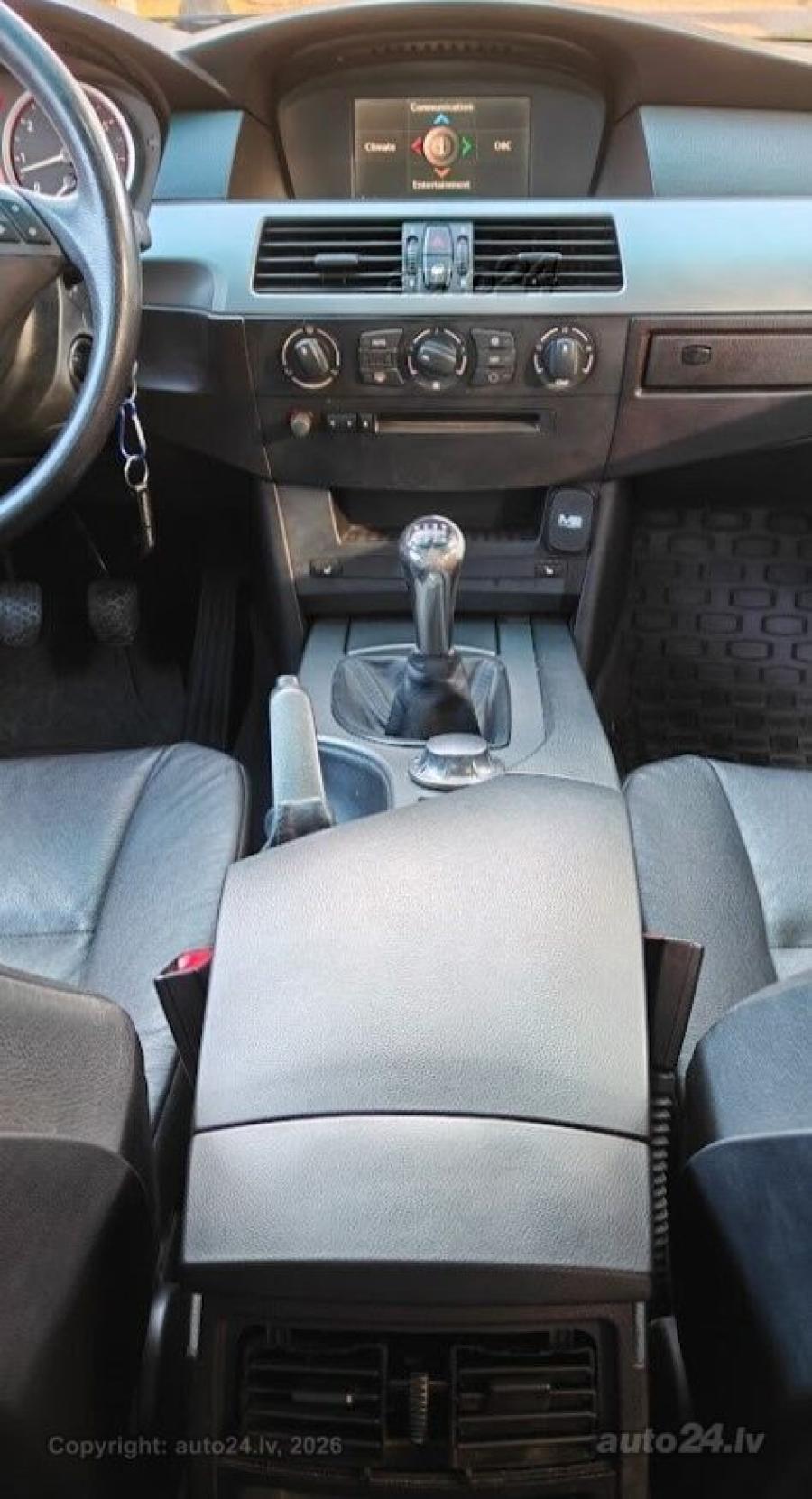 Pelēks BMW 5 Series 2004 Tartu, ar dzinēja tilpumu 2.50 L un nobraukumu 363 tūkst. km par 3490 €, foto 18 vietnē AUTOMOTO.COM.LV