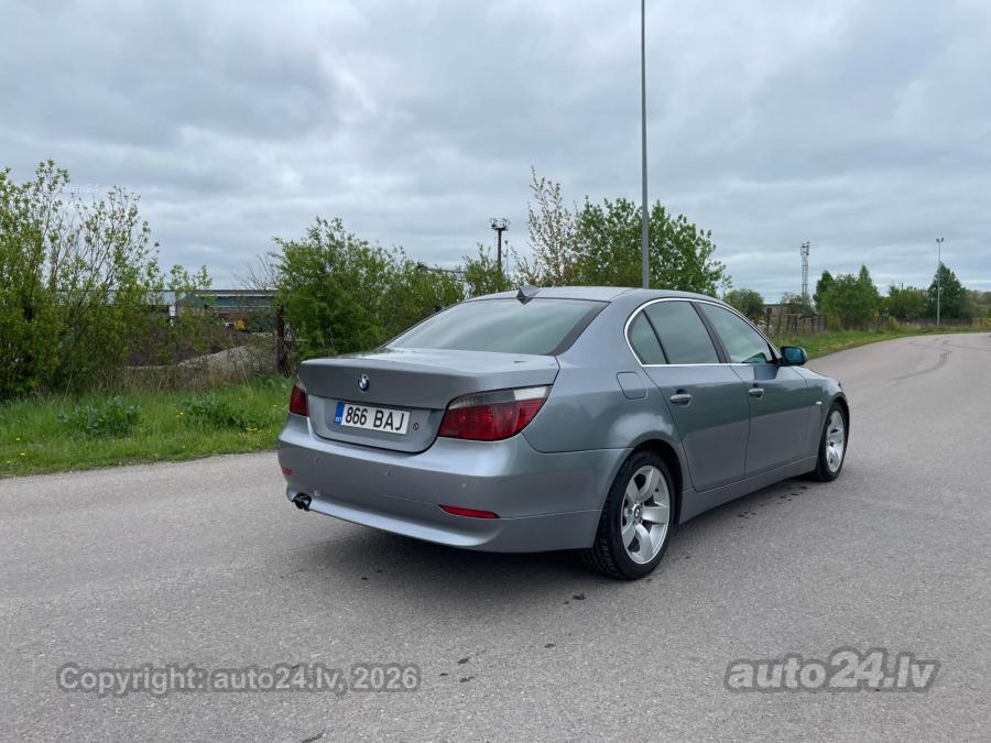 Pelēks BMW 5 Series 2004 Tallina, ar dzinēja tilpumu 3.00 L un nobraukumu 371 tūkst. km par 4700 €, foto 5 vietnē AUTOMOTO.COM.LV