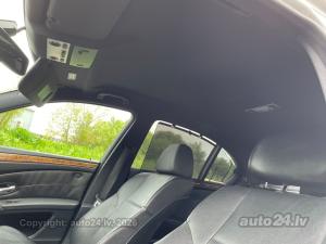 Pelēks BMW 5 Series 2004 Tallina, ar dzinēja tilpumu 3.00 L un nobraukumu 371 tūkst. km par 4700 €, foto 10 vietnē AUTOMOTO.COM.LV