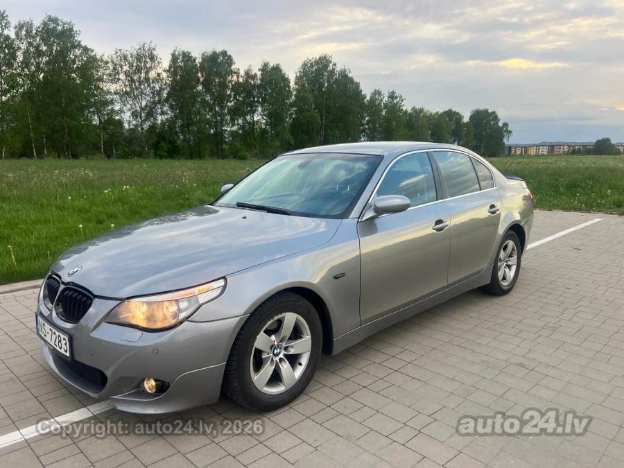 Pelēks BMW 5 Series 2004 Rīga, ar dzinēja tilpumu 2.20 L un nobraukumu 293 tūkst. km par 3000 €, foto 1 vietnē AUTOMOTO.COM.LV