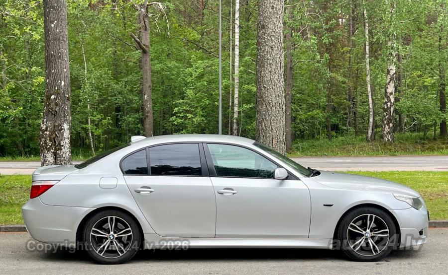 Pelēks BMW 5 Series 2005 Tallina, ar dzinēja tilpumu 2.50 L un nobraukumu 0 tūkst. km par 3790 €, foto 5 vietnē AUTOMOTO.COM.LV