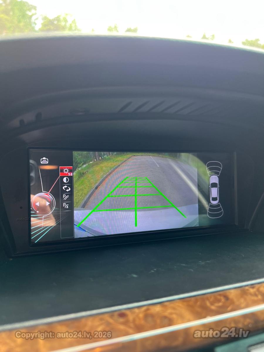Pelēks BMW 5 Series 2005 Tallina, ar dzinēja tilpumu 2.50 L un nobraukumu 0 tūkst. km par 3790 €, foto 14 vietnē AUTOMOTO.COM.LV