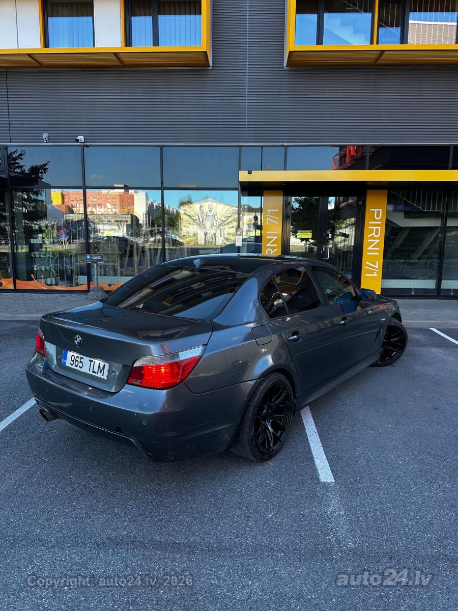 Pelēks BMW 5 Series 2005 Tallina, ar dzinēja tilpumu 3.00 L un nobraukumu 410 tūkst. km par 4499 €, foto 5 vietnē AUTOMOTO.COM.LV