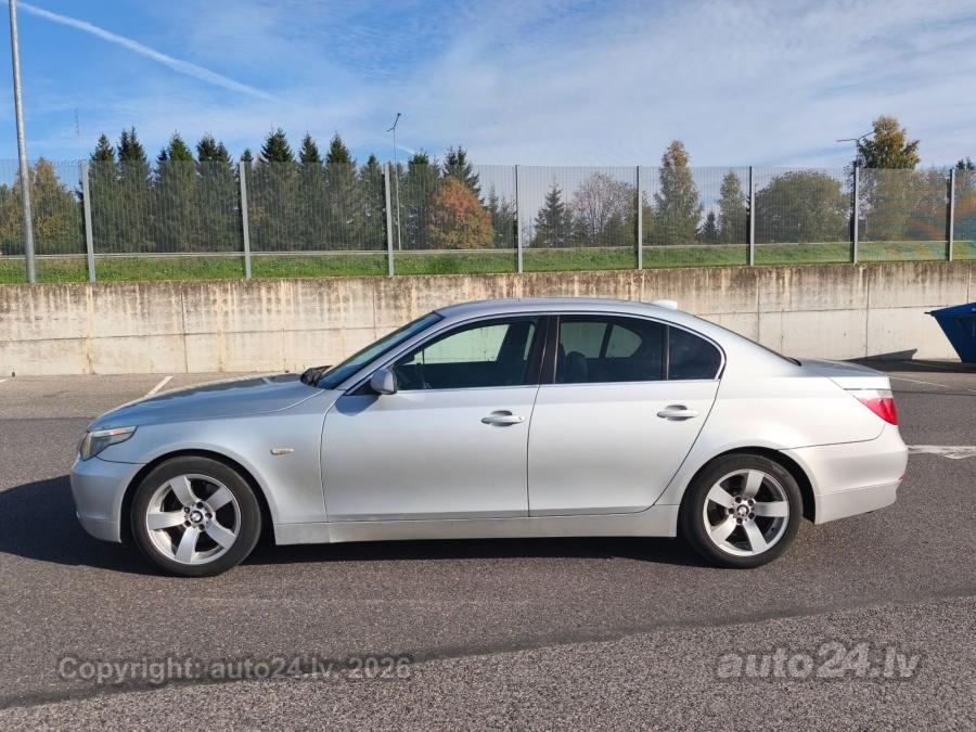 Pelēks BMW 5 Series 2005 Tallina, ar dzinēja tilpumu 2.50 L un nobraukumu 0 tūkst. km par 3499 €, foto 7 vietnē AUTOMOTO.COM.LV
