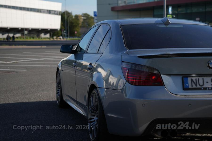 Grey BMW 5 Series 2006 in Riga, with an engine capacity of 3.00 L and mileage of 378 thousand km for 5790 €, photo 7 on AUTOMOTO.COM.LV