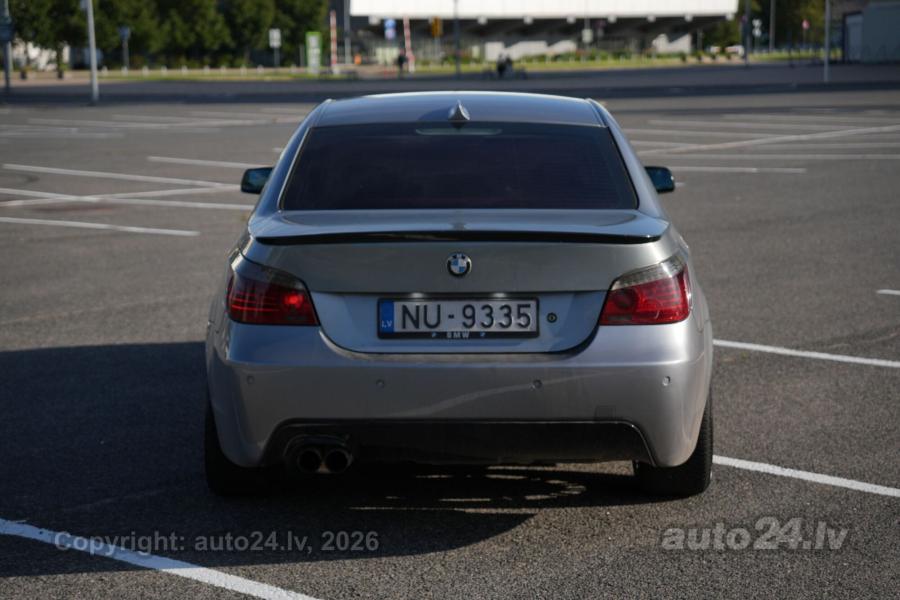 Grey BMW 5 Series 2006 in Riga, with an engine capacity of 3.00 L and mileage of 378 thousand km for 5790 €, photo 8 on AUTOMOTO.COM.LV