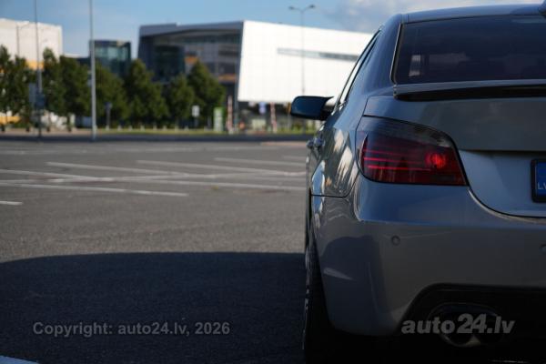 Pelēks BMW 5 Series 2006 Rīga, ar dzinēja tilpumu 3.00 L un nobraukumu 378 tūkst. km par 5790 €, foto 10 vietnē AUTOMOTO.COM.LV