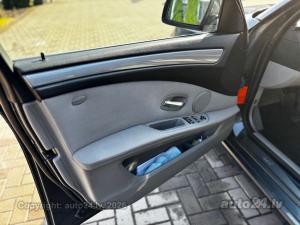 Pelēks BMW 5 Series 2007 Tartu, ar dzinēja tilpumu 2.00 L un nobraukumu 453 tūkst. km par 3999 €, foto 16 vietnē AUTOMOTO.COM.LV