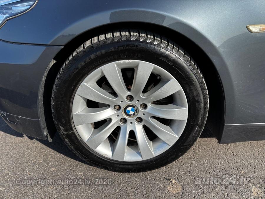 Pelēks BMW 5 Series 2007 Tartu, ar dzinēja tilpumu 2.00 L un nobraukumu 453 tūkst. km par 3999 €, foto 22 vietnē AUTOMOTO.COM.LV