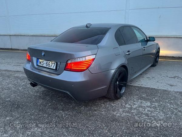 Pelēks BMW 5 Series 2008 Tallina, ar dzinēja tilpumu 3.00 L un nobraukumu 300 tūkst. km par 8499 €, foto 11 vietnē AUTOMOTO.COM.LV