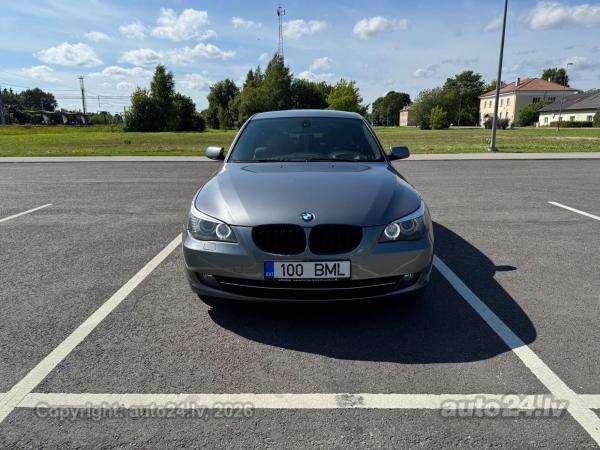 Pelēks BMW 5 Series 2008 Tallina, ar dzinēja tilpumu 3.00 L un nobraukumu 403 tūkst. km par 7900 €, foto 3 vietnē AUTOMOTO.COM.LV