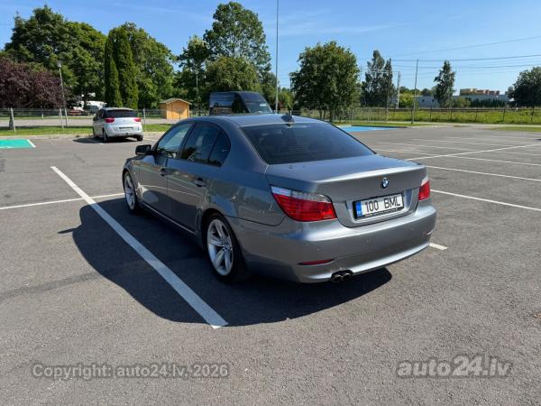 Pelēks BMW 5 Series 2008 Tallina, ar dzinēja tilpumu 3.00 L un nobraukumu 403 tūkst. km par 7900 €, foto 7 vietnē AUTOMOTO.COM.LV