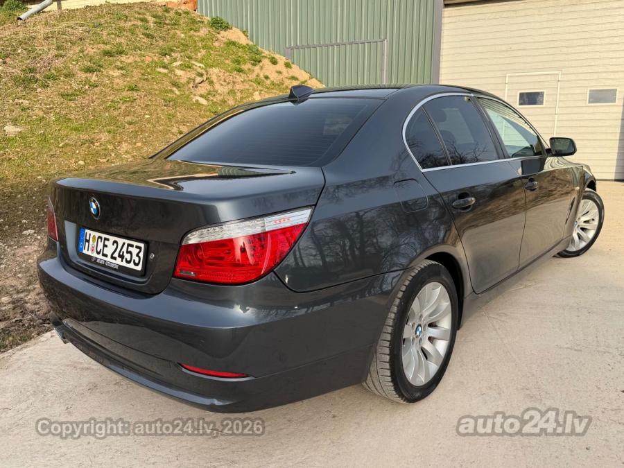 Pelēks BMW 5 Series 2009 Viljandi, ar dzinēja tilpumu 3.00 L un nobraukumu 362 tūkst. km par 7290 €, foto 5 vietnē AUTOMOTO.COM.LV