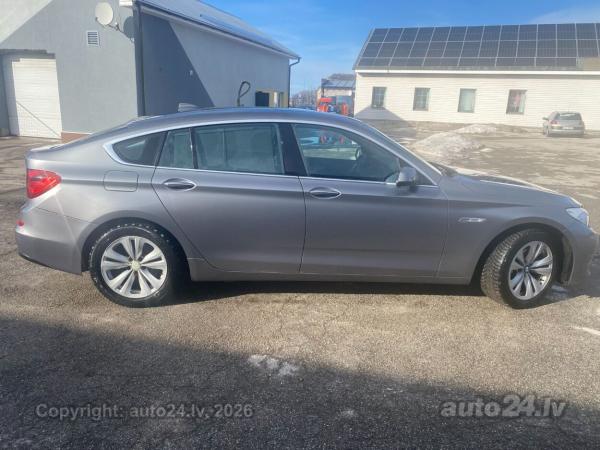 Pelēks BMW 5 Series 2010 Narva, ar dzinēja tilpumu 3.00 L un nobraukumu 281 tūkst. km par 8299 €, foto 2 vietnē AUTOMOTO.COM.LV