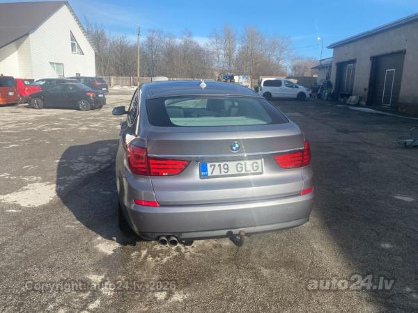 Pelēks BMW 5 Series 2010 Narva, ar dzinēja tilpumu 3.00 L un nobraukumu 281 tūkst. km par 8299 €, foto 4 vietnē AUTOMOTO.COM.LV