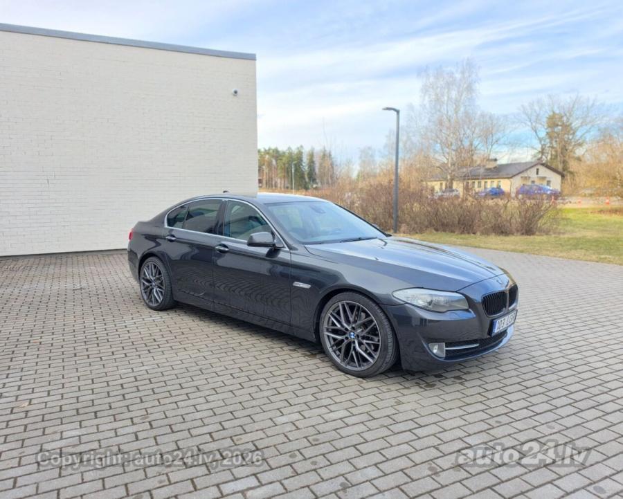 Grey BMW 5 Series 2010 in Elva, with an engine capacity of 3.00 L and mileage of 320 thousand km for 949 €, photo 7 on AUTOMOTO.COM.LV