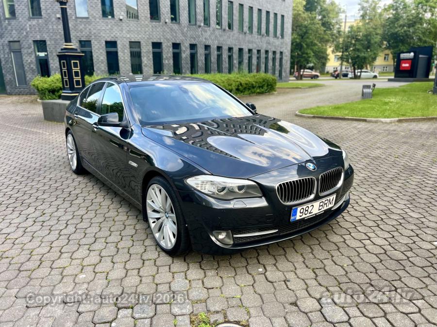 Pelēks BMW 5 Series 2010 Tallina, ar dzinēja tilpumu 3.00 L un nobraukumu 411 tūkst. km par 8999 €, foto 3 vietnē AUTOMOTO.COM.LV