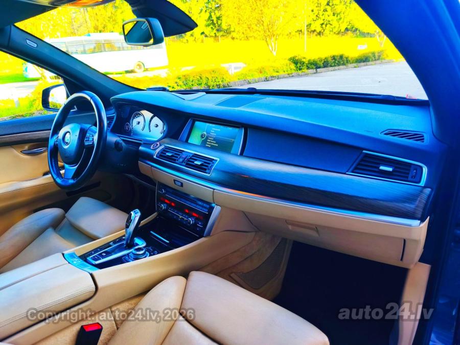 Grey BMW 5 Series 2010 in Viljandi, with an engine capacity of 3.00 L and mileage of 475 thousand km for 7800 €, photo 7 on AUTOMOTO.COM.LV