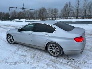 Pelēks BMW 5 Series 2011 Tallina, ar dzinēja tilpumu 3.00 L un nobraukumu 298 tūkst. km par 10500 €, foto 5 vietnē AUTOMOTO.COM.LV