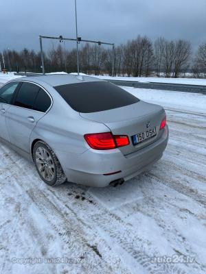 Pelēks BMW 5 Series 2011 Tallina, ar dzinēja tilpumu 3.00 L un nobraukumu 298 tūkst. km par 10500 €, foto 6 vietnē AUTOMOTO.COM.LV