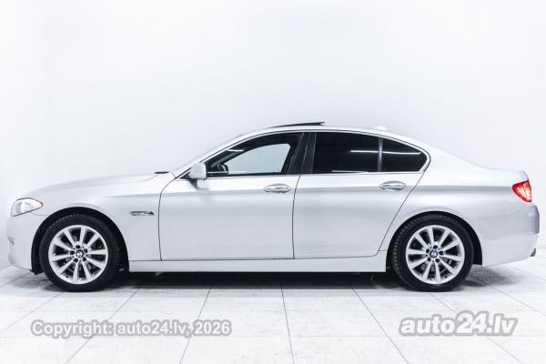 Pelēks BMW 5 Series 2011 Tallina, ar dzinēja tilpumu 3.00 L un nobraukumu 299 tūkst. km par 8500 €, foto 10 vietnē AUTOMOTO.COM.LV