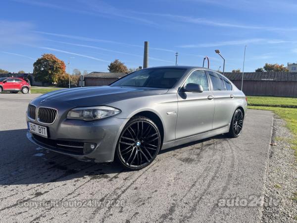 Pelēks BMW 5 Series 2011 Tallina, ar dzinēja tilpumu 2.00 L un nobraukumu 326 tūkst. km par 7500 €, foto 5 vietnē AUTOMOTO.COM.LV