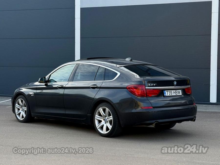 Pelēks BMW 5 Series 2011 Tallina, ar dzinēja tilpumu 3.00 L un nobraukumu 318 tūkst. km par 8890 €, foto 4 vietnē AUTOMOTO.COM.LV