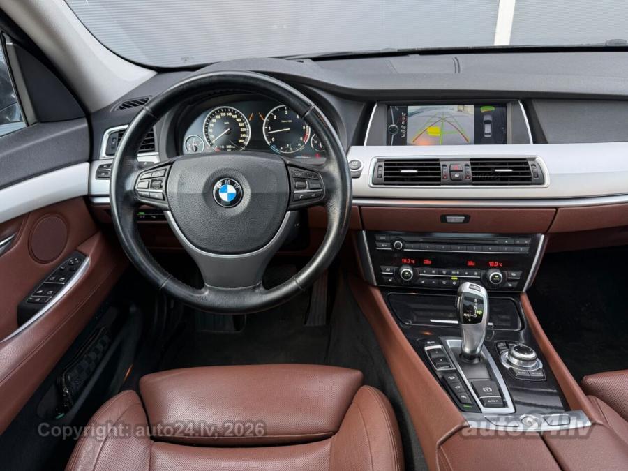 Pelēks BMW 5 Series 2011 Tallina, ar dzinēja tilpumu 3.00 L un nobraukumu 318 tūkst. km par 8890 €, foto 10 vietnē AUTOMOTO.COM.LV