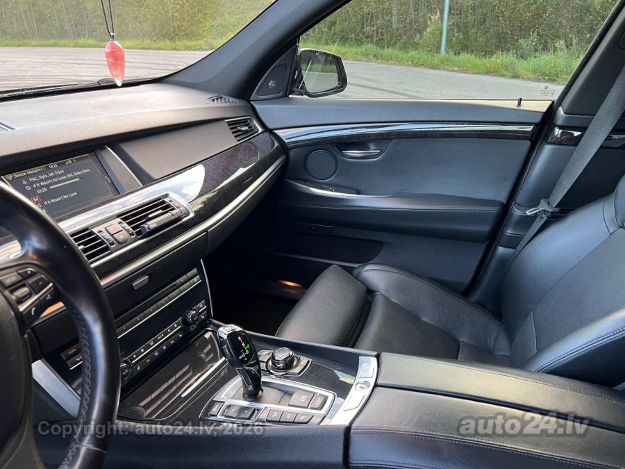 Grey BMW 5 Series 2011 in Tallinn, with an engine capacity of 3.00 L and mileage of 334 thousand km for 12399 €, photo 11 on AUTOMOTO.COM.LV