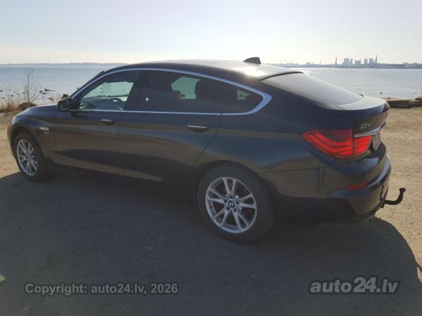 Pelēks BMW 5 Series 2011 Tallina, ar dzinēja tilpumu 3.00 L un nobraukumu 0 tūkst. km par 15000 €, foto 5 vietnē AUTOMOTO.COM.LV