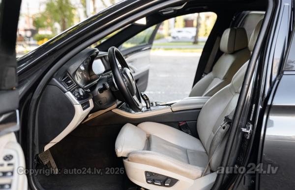 Pelēks BMW 5 Series 2011 Tallina, ar dzinēja tilpumu 3.00 L un nobraukumu 499 tūkst. km par 8999 €, foto 10 vietnē AUTOMOTO.COM.LV