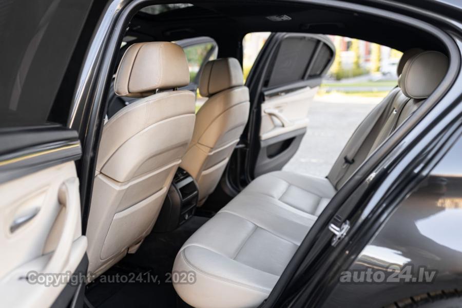 Pelēks BMW 5 Series 2011 Tallina, ar dzinēja tilpumu 3.00 L un nobraukumu 499 tūkst. km par 8999 €, foto 13 vietnē AUTOMOTO.COM.LV