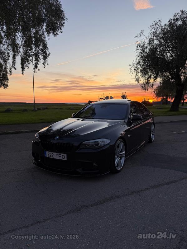 Pelēks BMW 5 Series 2011 Tallina, ar dzinēja tilpumu 3.00 L un nobraukumu 326 tūkst. km par 14900 €, foto 1 vietnē AUTOMOTO.COM.LV