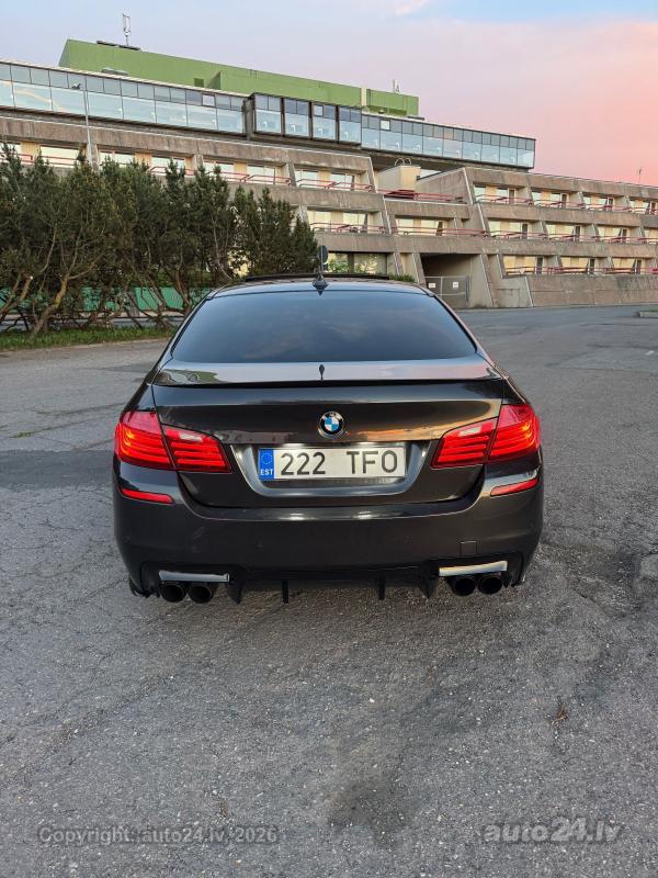 Pelēks BMW 5 Series 2011 Tallina, ar dzinēja tilpumu 3.00 L un nobraukumu 326 tūkst. km par 14900 €, foto 6 vietnē AUTOMOTO.COM.LV