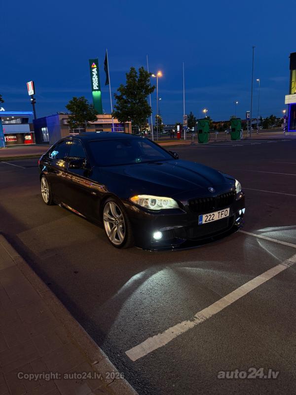 Pelēks BMW 5 Series 2011 Tallina, ar dzinēja tilpumu 3.00 L un nobraukumu 326 tūkst. km par 14900 €, foto 7 vietnē AUTOMOTO.COM.LV