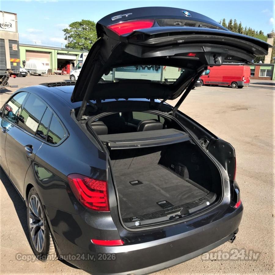Pelēks BMW 5 Series 2011 Tallina, ar dzinēja tilpumu 3.00 L un nobraukumu 315 tūkst. km par 11999 €, foto 9 vietnē AUTOMOTO.COM.LV