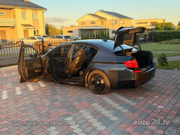 Grey BMW 5 Series 2011 in Tartu, with an engine capacity of 3.00 L and mileage of 339 thousand km for 13500 €, photo 4 on AUTOMOTO.COM.LV