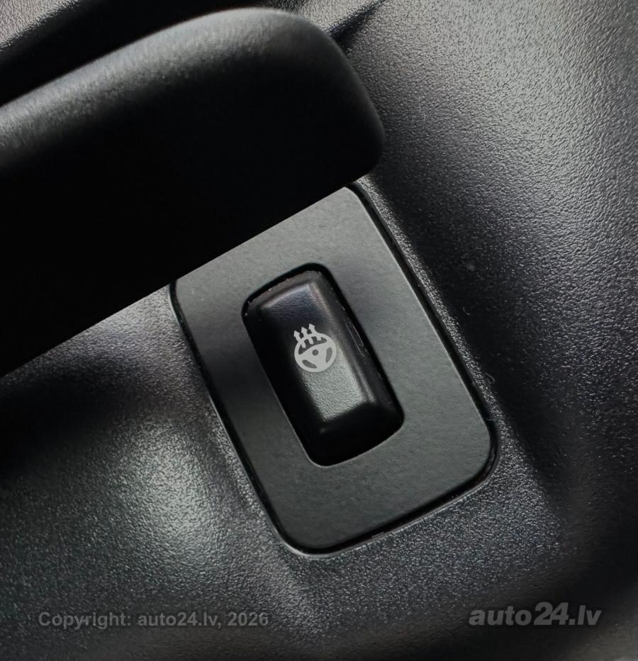 Pelēks BMW 5 Series 2011 Tartu, ar dzinēja tilpumu 2.00 L un nobraukumu 294 tūkst. km par 6499 €, foto 11 vietnē AUTOMOTO.COM.LV