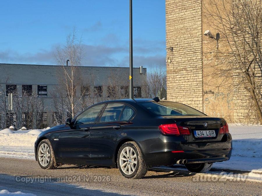 Grey BMW 5 Series 2012 in Tallinn, with an engine capacity of 2.00 L and mileage of 315 thousand km for 10500 €, photo 6 on AUTOMOTO.COM.LV