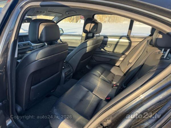 Pelēks BMW 5 Series 2012 Tallina, ar dzinēja tilpumu 2.00 L un nobraukumu 315 tūkst. km par 10500 €, foto 11 vietnē AUTOMOTO.COM.LV