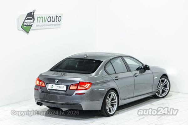 Pelēks BMW 5 Series 2012 Tallina, ar dzinēja tilpumu 3.00 L un nobraukumu 261 tūkst. km par 13990 €, foto 2 vietnē AUTOMOTO.COM.LV