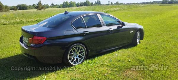 Grey BMW 5 Series 2013 in Tallinn, with an engine capacity of 2.00 L and mileage of 215 thousand km for 14500 €, photo 4 on AUTOMOTO.COM.LV