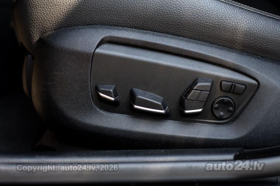 Pelēks BMW 5 Series 2014 Tallina, ar dzinēja tilpumu 3.00 L un nobraukumu 310 tūkst. km par 12500 €, foto 10 vietnē AUTOMOTO.COM.LV