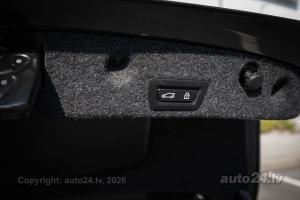 Pelēks BMW 5 Series 2014 Tallina, ar dzinēja tilpumu 3.00 L un nobraukumu 310 tūkst. km par 12500 €, foto 16 vietnē AUTOMOTO.COM.LV