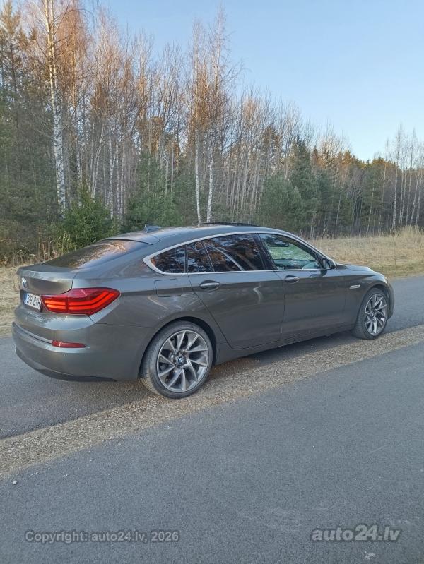 Grey BMW 5 Series 2014 in Tallinn, with an engine capacity of 2.00 L and mileage of 279 thousand km for 11500 €, photo 3 on AUTOMOTO.COM.LV