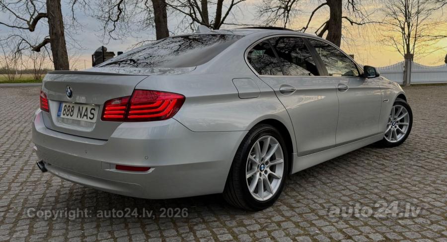 Pelēks BMW 5 Series 2014 Tallina, ar dzinēja tilpumu 2.00 L un nobraukumu 241 tūkst. km par 12900 €, foto 1 vietnē AUTOMOTO.COM.LV