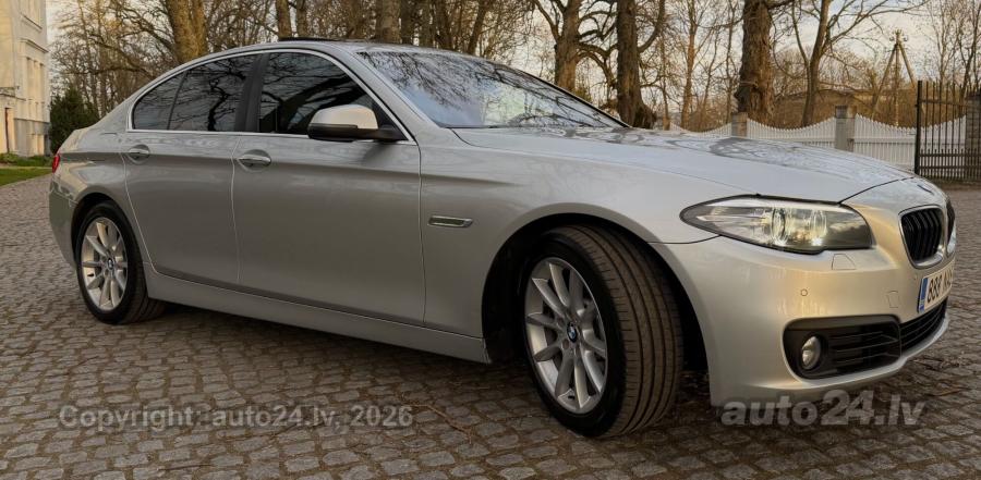 Pelēks BMW 5 Series 2014 Tallina, ar dzinēja tilpumu 2.00 L un nobraukumu 241 tūkst. km par 12900 €, foto 7 vietnē AUTOMOTO.COM.LV